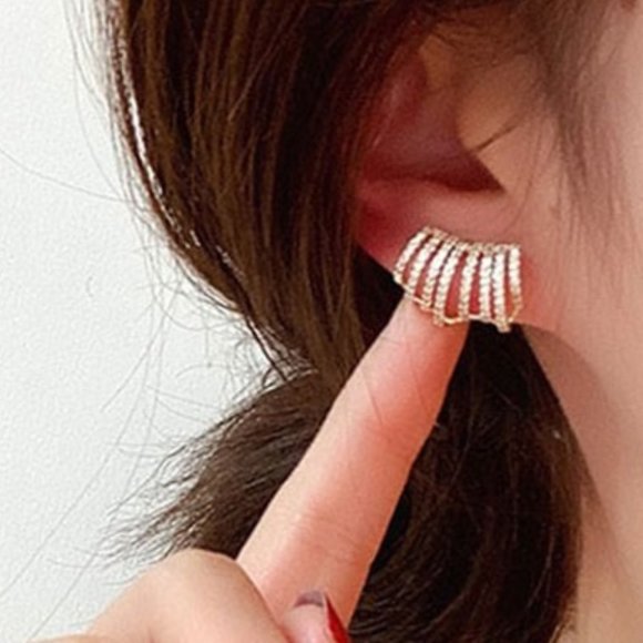 Jewelry | 8 Claw Earrings Stud Ear Cuffs Multi Hoop Stud Earrings ...